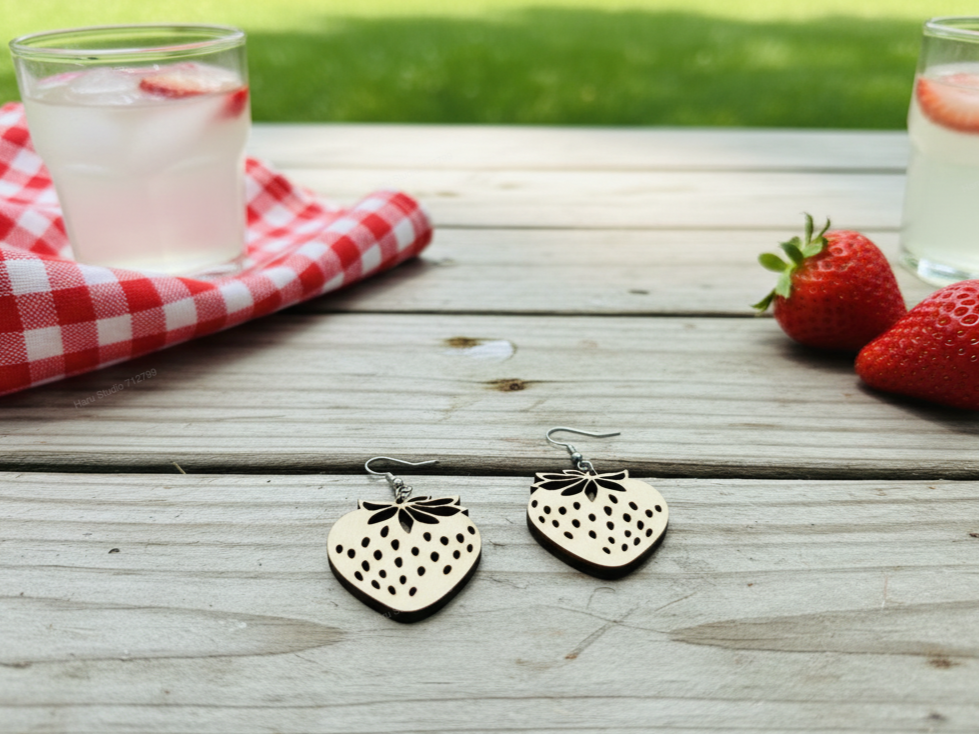 Strawberry shaped wooden dangle earrings | Free Files - Atomm