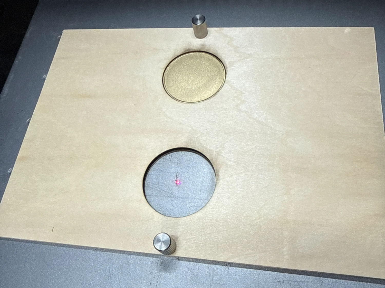 very simple two coin template made with wood | Free Files - Atomm