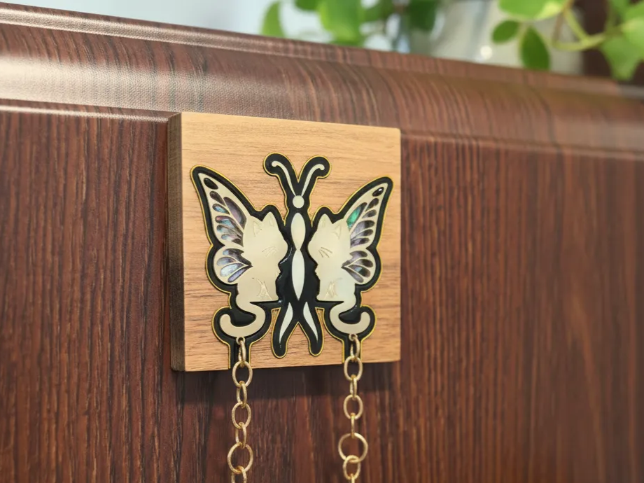 Laser-cut brass butterfly cat keychain | Free Files - Atomm