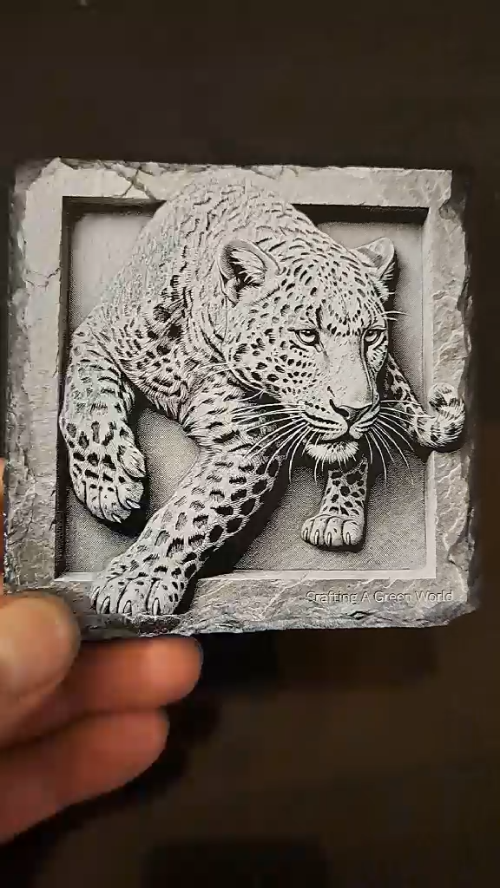 super effet 3D avec ce léopard en relief, gravure sur ardoise ou ...