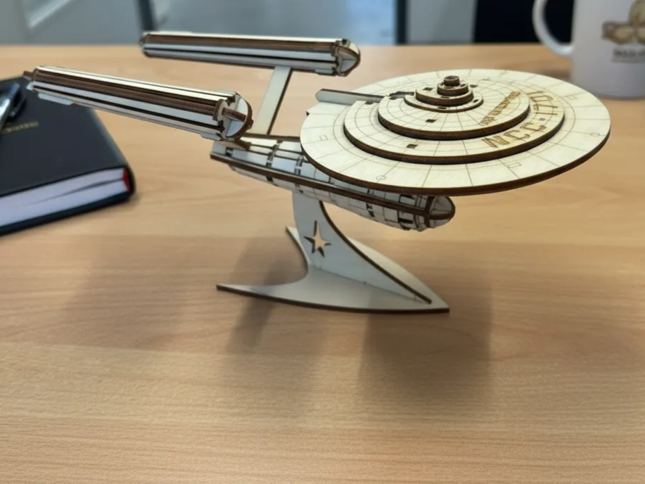 Star Trek USS Enterprise NCC-1701 wooden model spaceship | Free Files ...