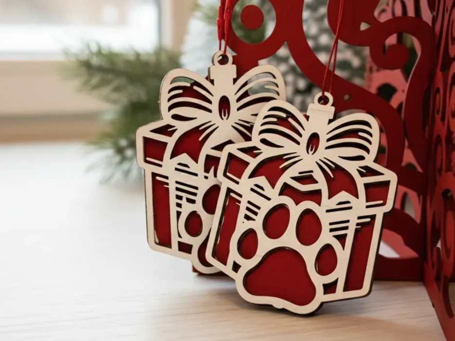 Laser Cut Wooden Christmas Gift Ornaments with Dog & Cat Paw Print ...