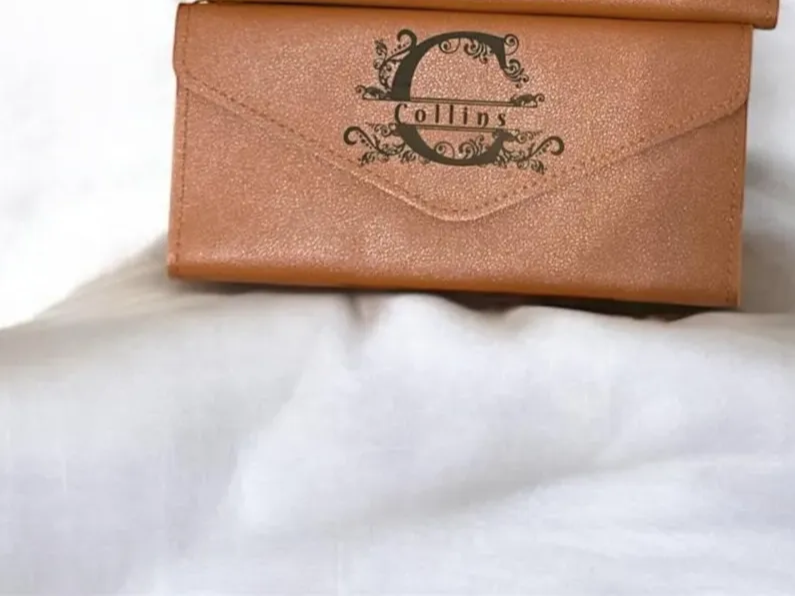 Laser cut and engrave | Leather women Wallets | Free Files - Atomm