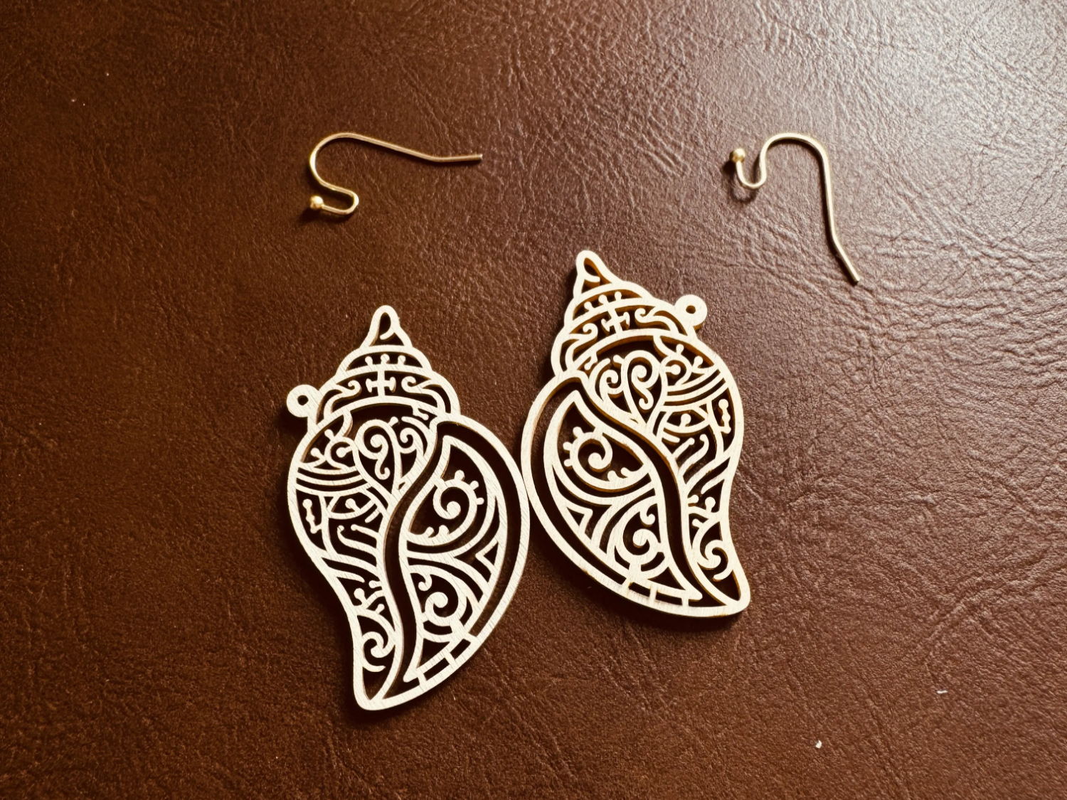 CONCH SEASHELL EARRINGS | Free Files - Atomm