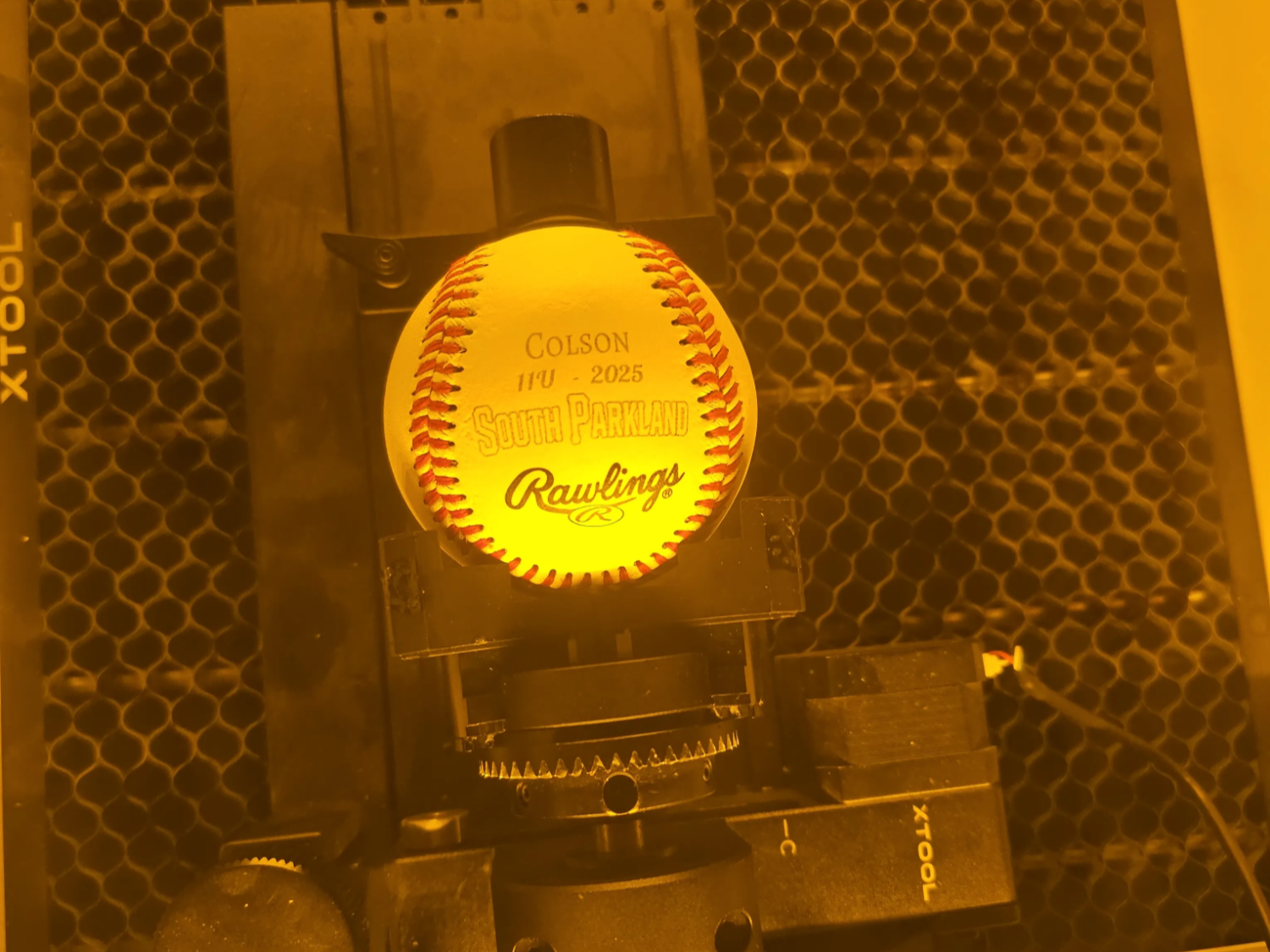 Personalized Rawlings baseball with team name and player information ...