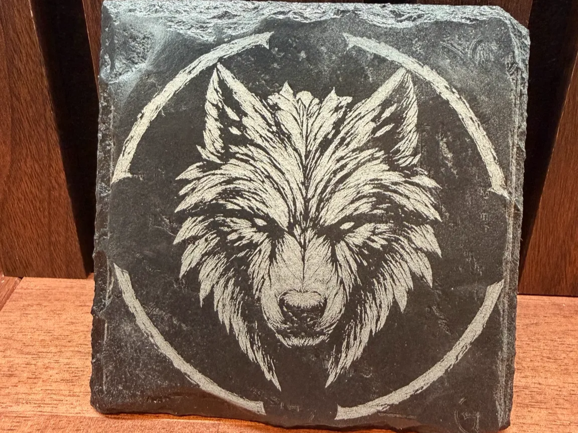 Square Slate Coaster Featuring a Wolf Head Motif | Free Files - Atomm