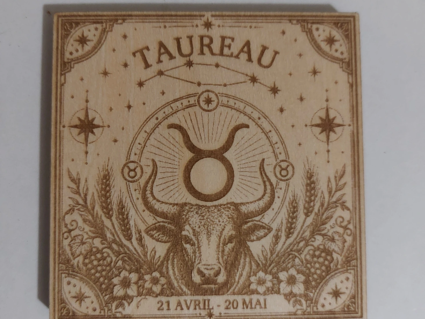Plaque décorative en bois signe astrologique Taureau, francisé | Free ...