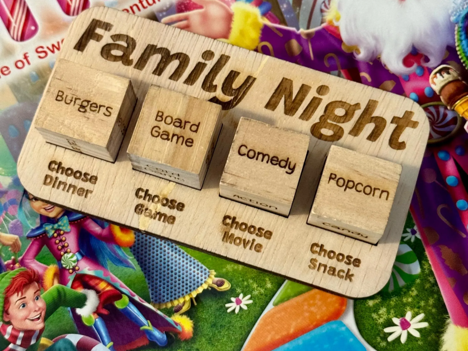 Engraved Wooden Family Night Dice Set: Fun Game Night | Free Files - Atomm