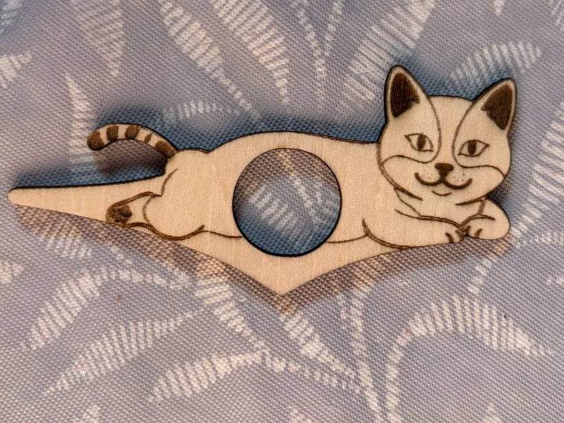 Laser-Cut Cat Thumb Page Holder & Bookmark Clip | Free Files - Atomm