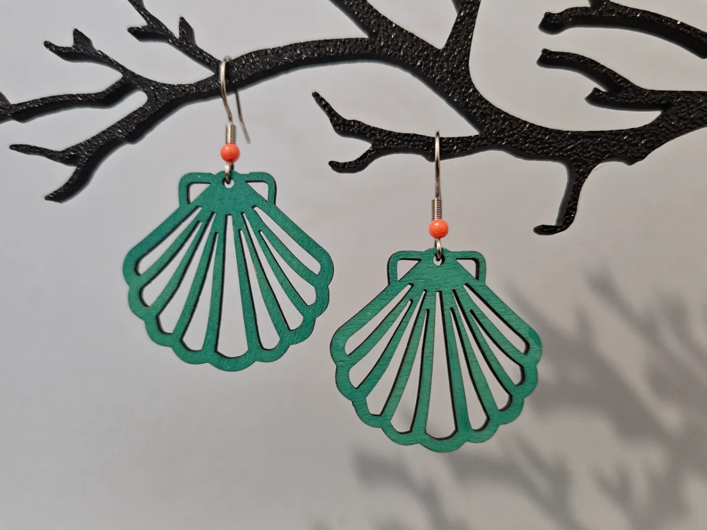 Laser Cut Green Seashell Wood Earrings | Free Files - Atomm