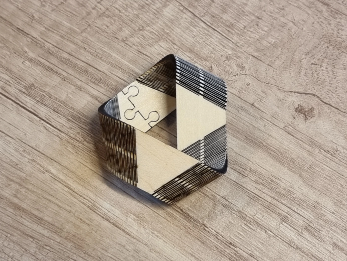 Mobius strip model | Free Files - Atomm